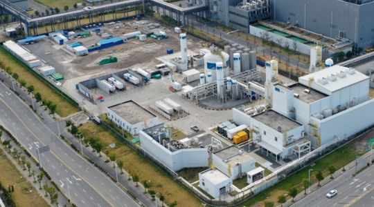 林德位于成都高新技术产业开发区的比亚迪项目也正式获得了授权执行。林德工程将提供包括一套SPECTRA®15、一套N8000E®等在内的一系列配套装置。